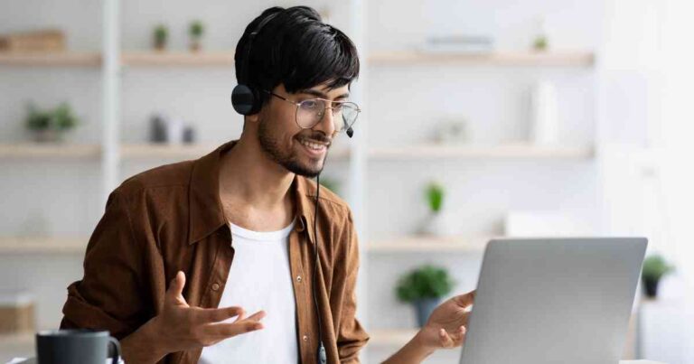 The Difference Between Freelance Typing Jobs and Full-Time Positions ...